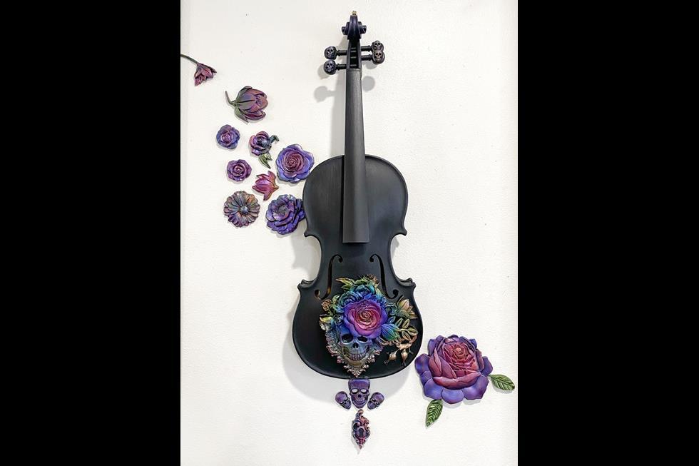 The Strad - Photo gallery: artist transforms broken violins into unique ...